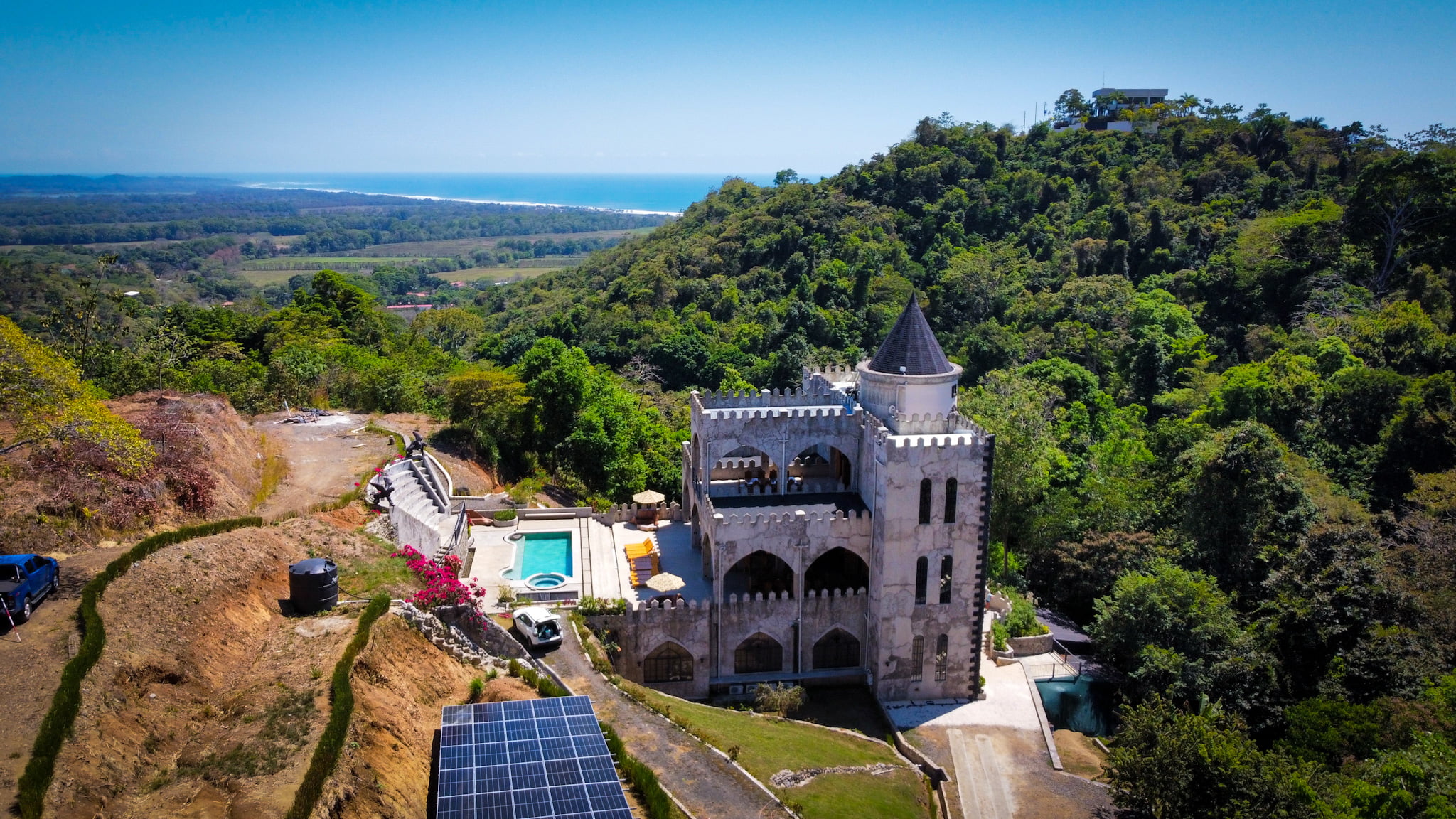 Costa Rica Destination Wedding | Castle Of Oz | Luxury Venue